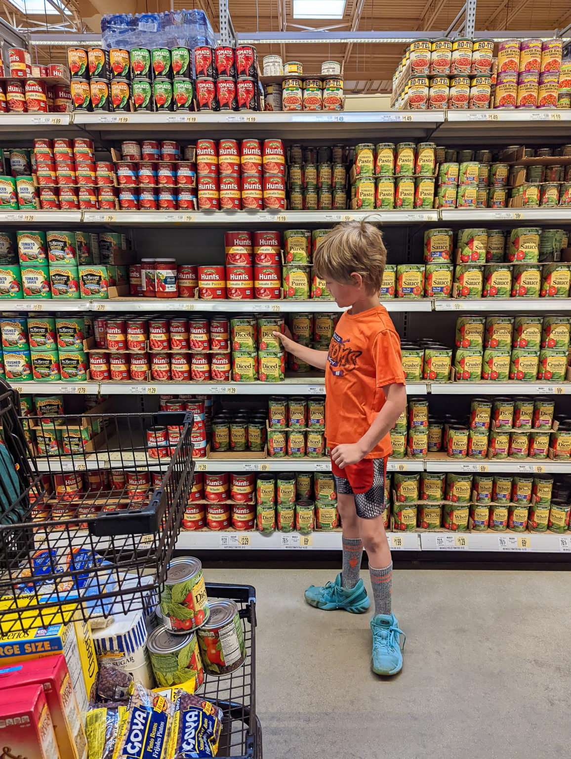 10 Ways Young Kids Can Volunteer In Their Community Thoughtfully